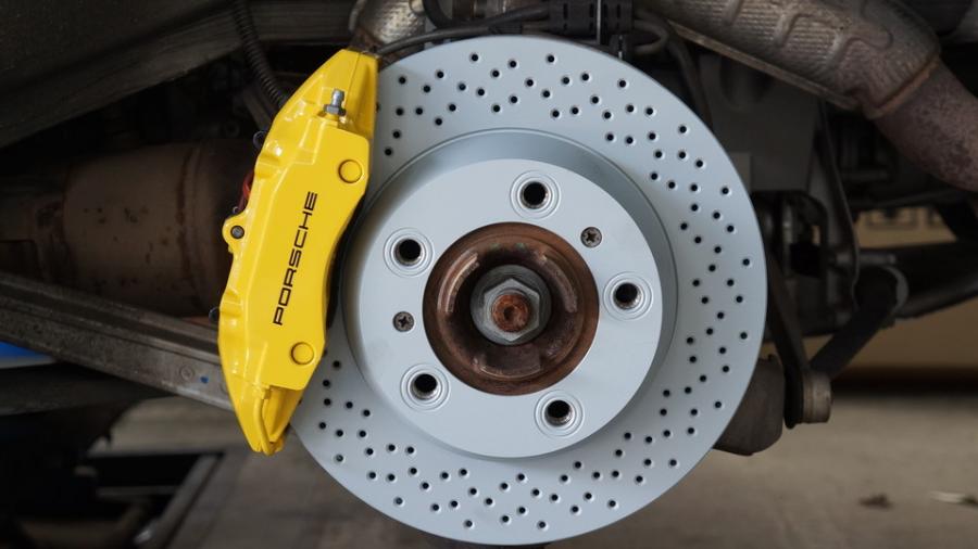 ポルシェボクスター キャリパー塗装COLOR:#002 giallo modena | キャリパー塗装ならキャリパーペイントジャパン